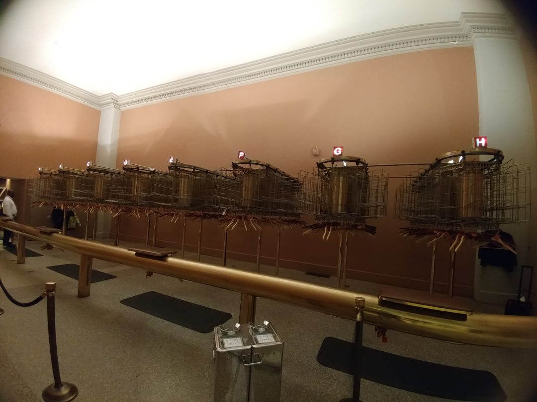 Railex System 1112 Conveyor Coat Check with Shelf Museum 2 - Railex ...