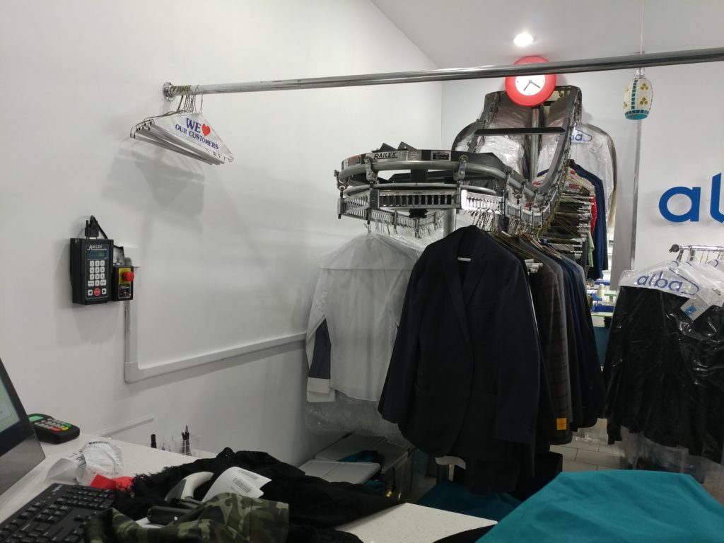 Railex System 771 In a Dry Cleaner - Railex Conveyor Corp.