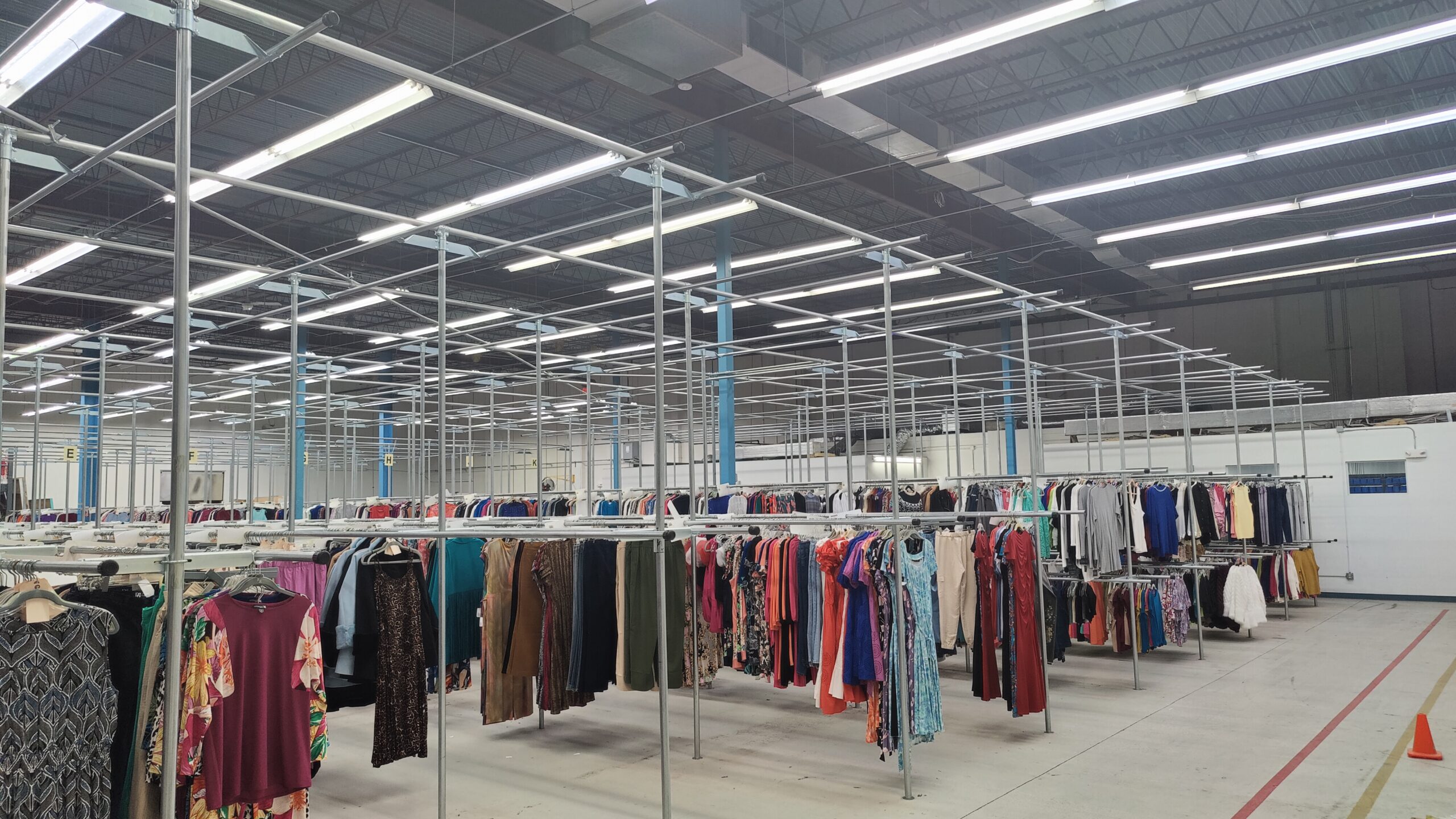 Railex System 200 Slick Rail installed in E-commerce facility. This is ...